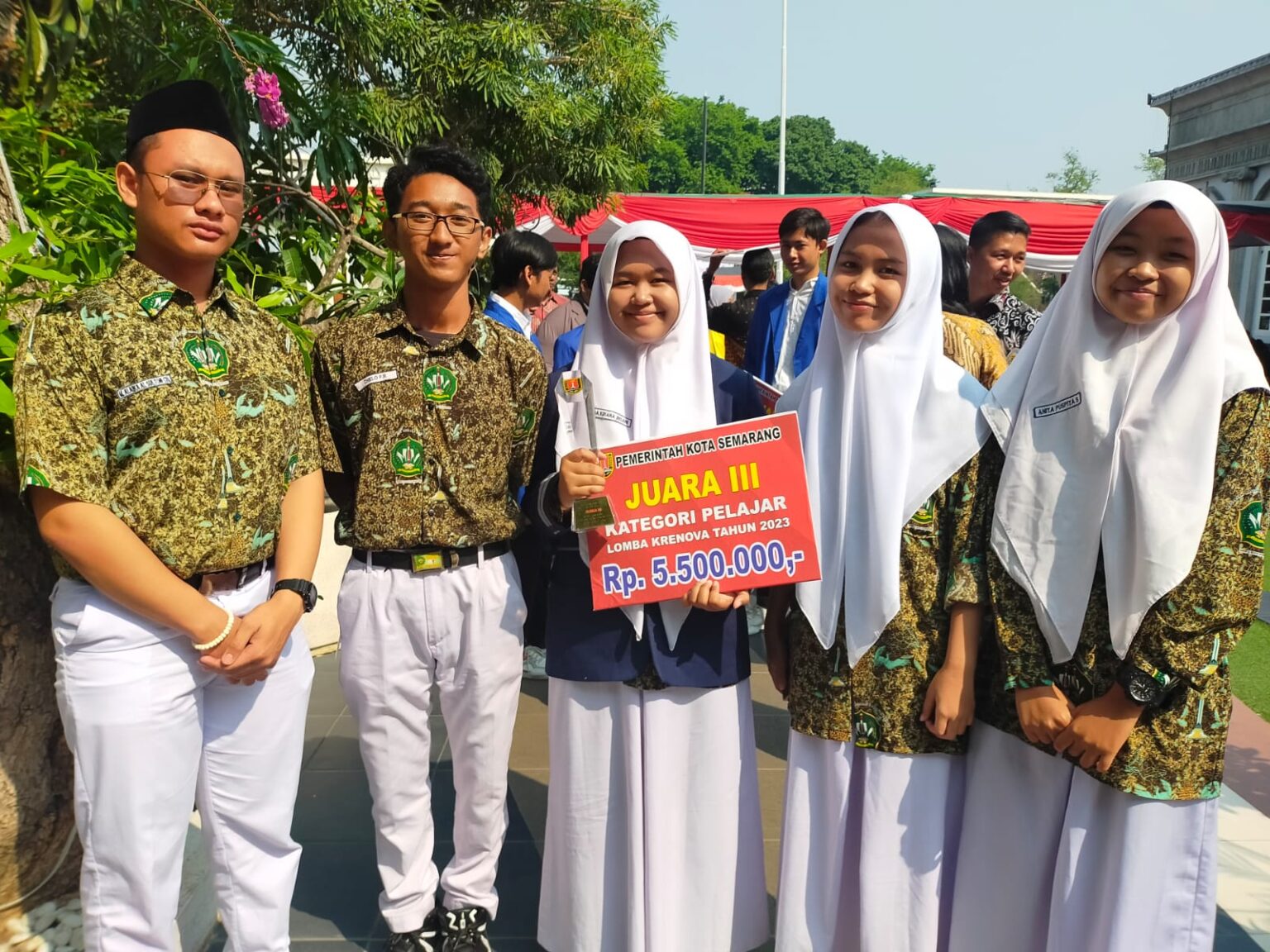 Tim Robotik MAN 1 Kota Semarang Raih Juara 3 dalam Ajang Kreativitas dan Inovasi Masyarakat ...